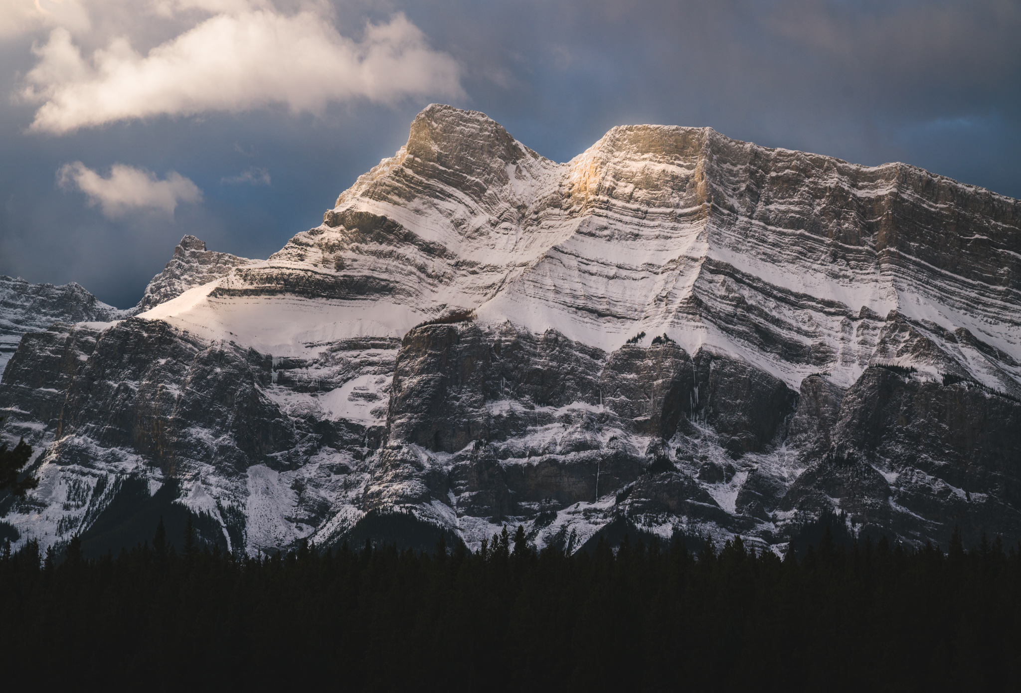 3 Days in Banff National Park During Shoulder Season – Away From The Office